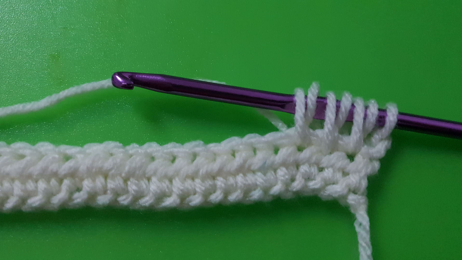 Very simple and beautiful crochet stitch for beginners - Hand Crafts Ideas